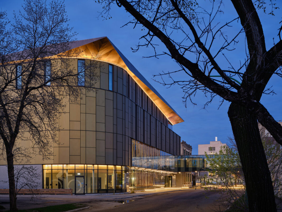 BIPV Systems: Powering Modern Sustainable Buildings