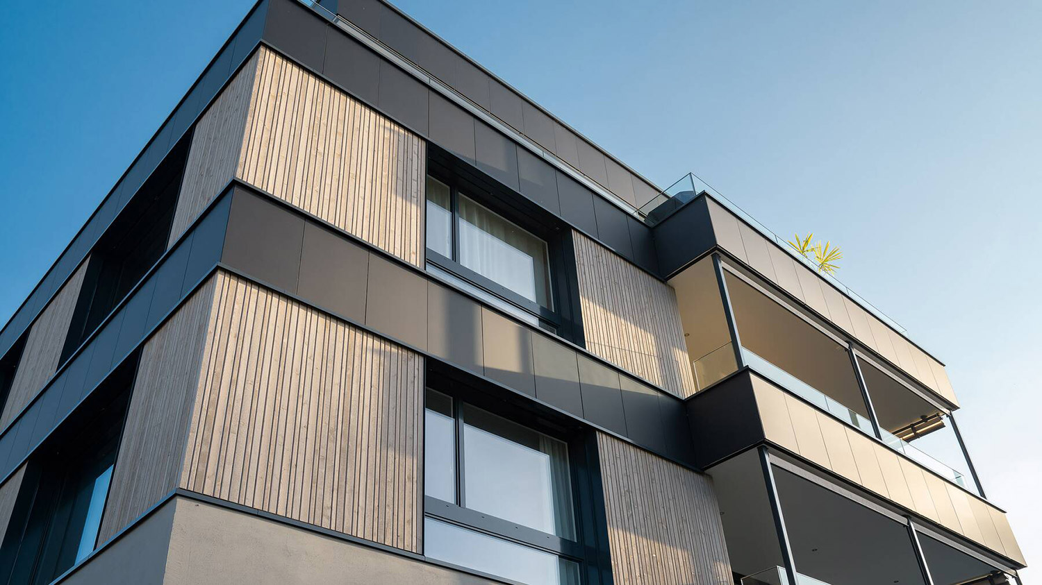 BIPV Systems: Powering Modern Sustainable Buildings